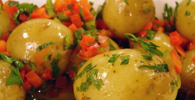 Batatinha temperadinha para qualquer ocasião. – Tudo Junto Aqui